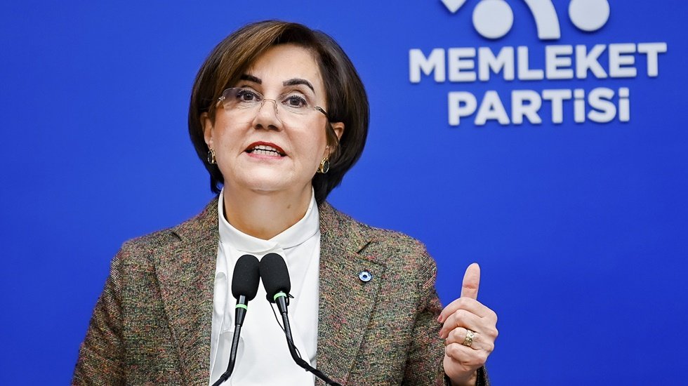 Usluer: “Cumhurbaşkanı çiftçi ve sanatçılardan sonra doktorlara tehdit ...