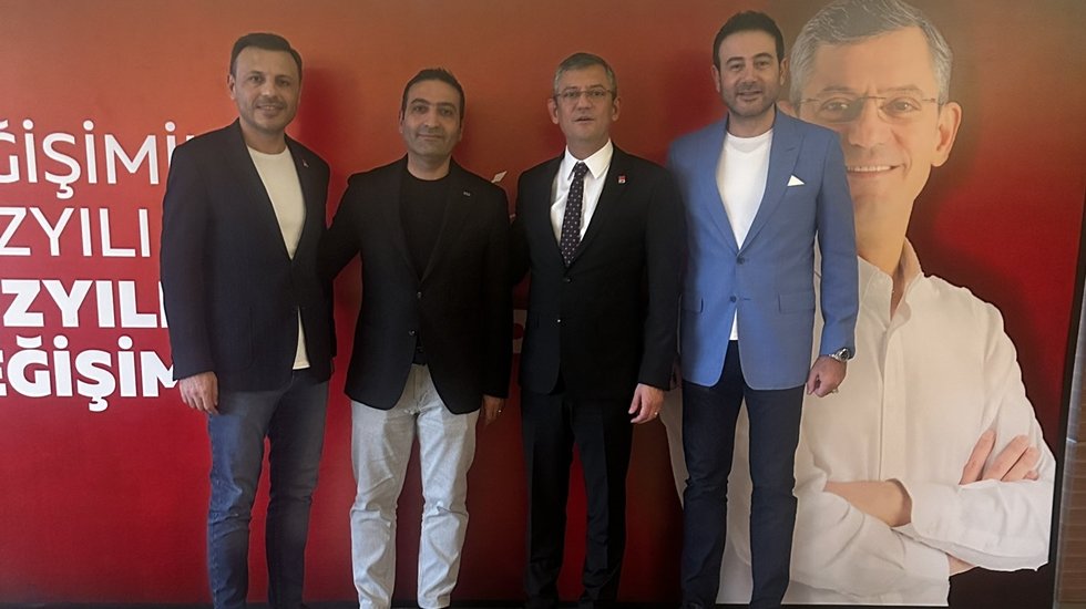 Çelik, Akpolat ve Güney'den Özgür Özel'e kutlama.... - Yeni Soluk