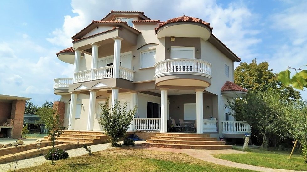 Türkiye'de yazlık fiyatına Yunanistan’da malikane almak! - Yeni Soluk